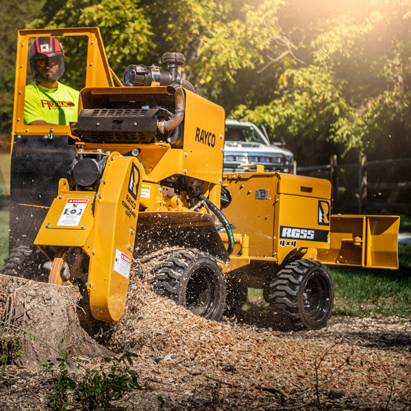 ROGNEUSES AUTOTRACTÉES SUR ROUES - RG 55 - Dessoucheuses